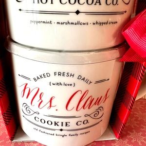 elum | Holiday | 2 Christmas Mugs Santa Claus Hot Cocoa Co Mrs Claus ...